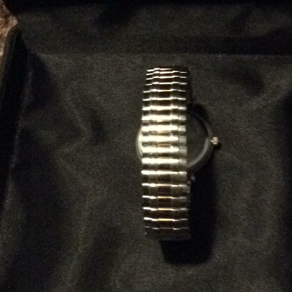 Edison | Accessories | Edison Ladies Stretch Band Watch | Poshmark